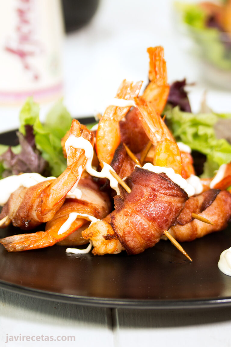 Dátiles con Bacon con Glaseado de Bourbon y Miel de Romero